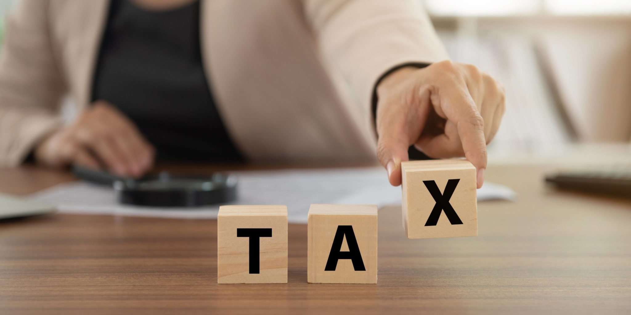 what-taxes-does-the-employer-pay-employer-taxes-explained