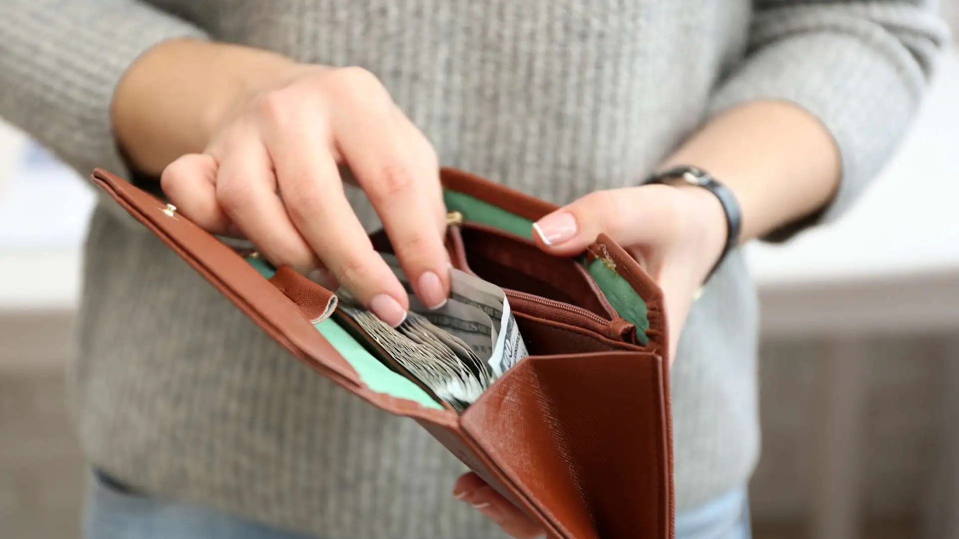 How to Save Money: Ultimate Guide to Boosting Your Savings